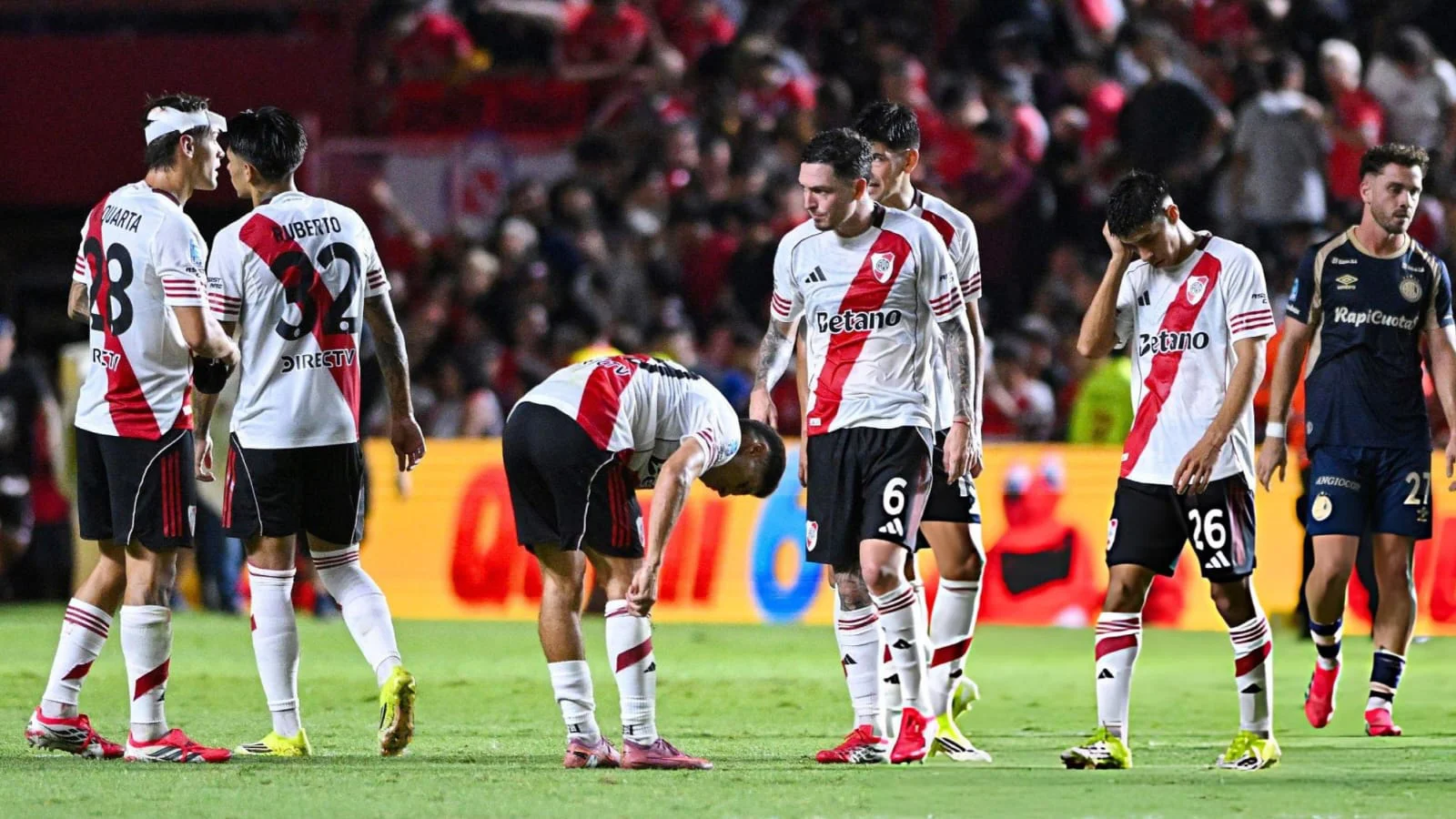 Noche negra de River en La Paternal ante Argentinos